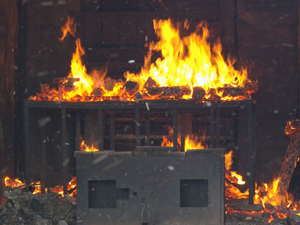 Richtiges Verhalten bei einem Zimmerbrand - Freiwillige Feuerwehr Voerde